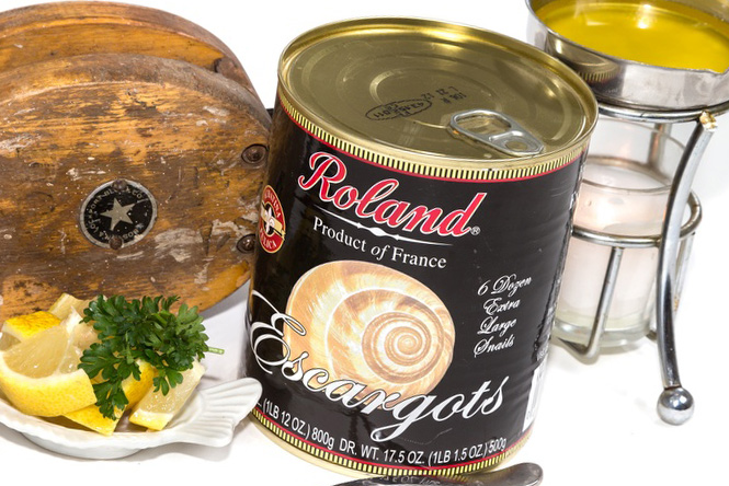 Escargot - 28 oz Can - 10th & M Seafoods